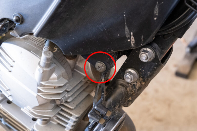 セロー250の外装やタンクの外し方 – TRIPOO!! 〜バイク･自転車･釣り日記〜