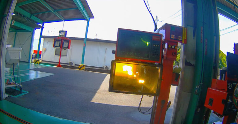 ユーザー車検が多かった盆休みの車検場・KLR650車検取得 – TRIPOO!! 〜バイク･自転車･釣り日記〜